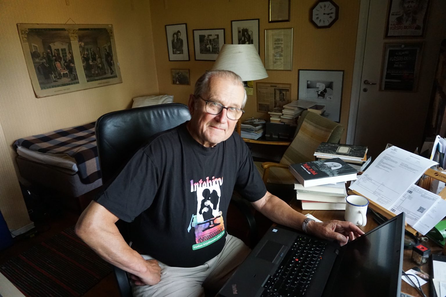 Panu Rajala kirjoitti romaanin runoilija Yrjö Jylhästä 80 vuotta sitten ...